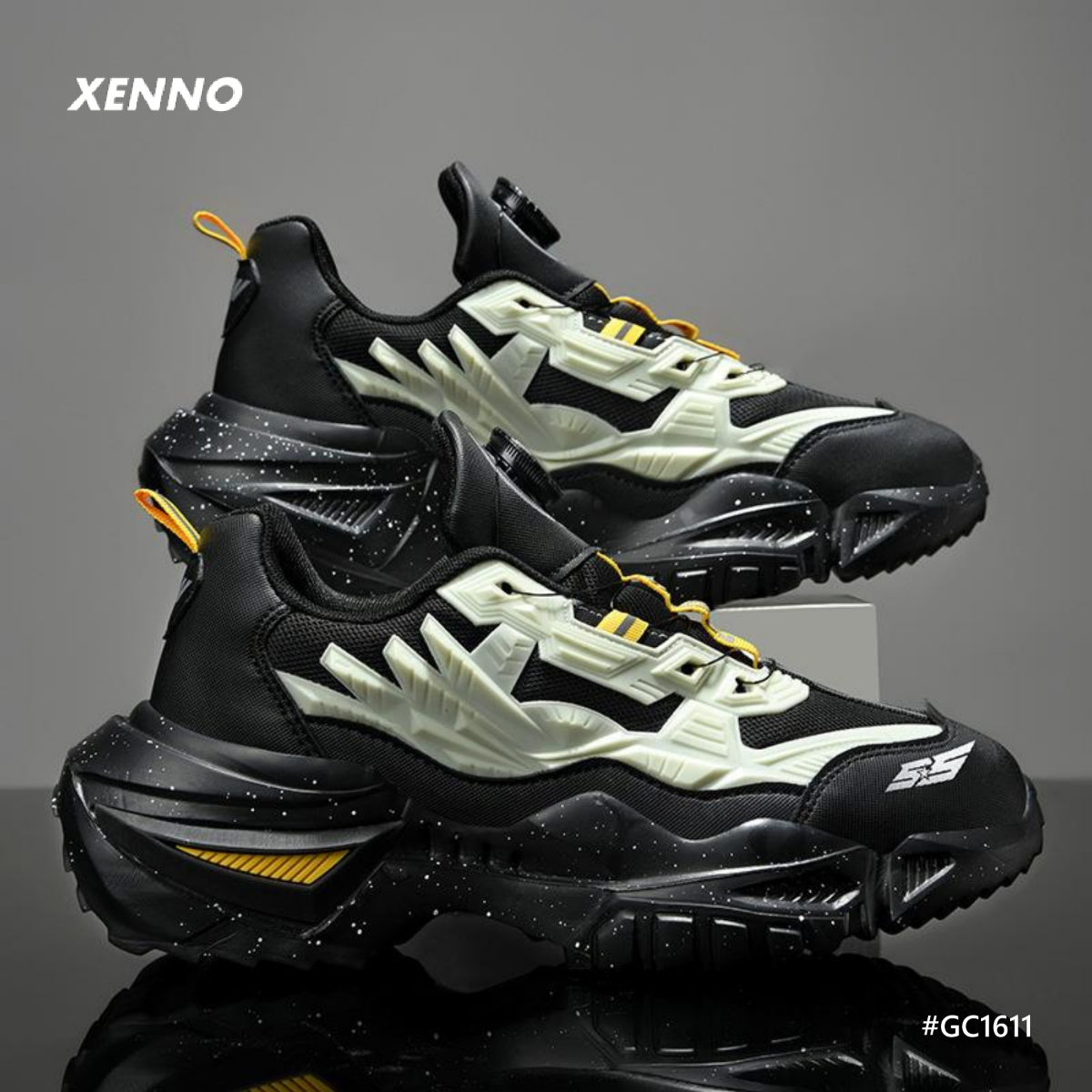 Sports Rotary Button Armor Sneakers - Xenno